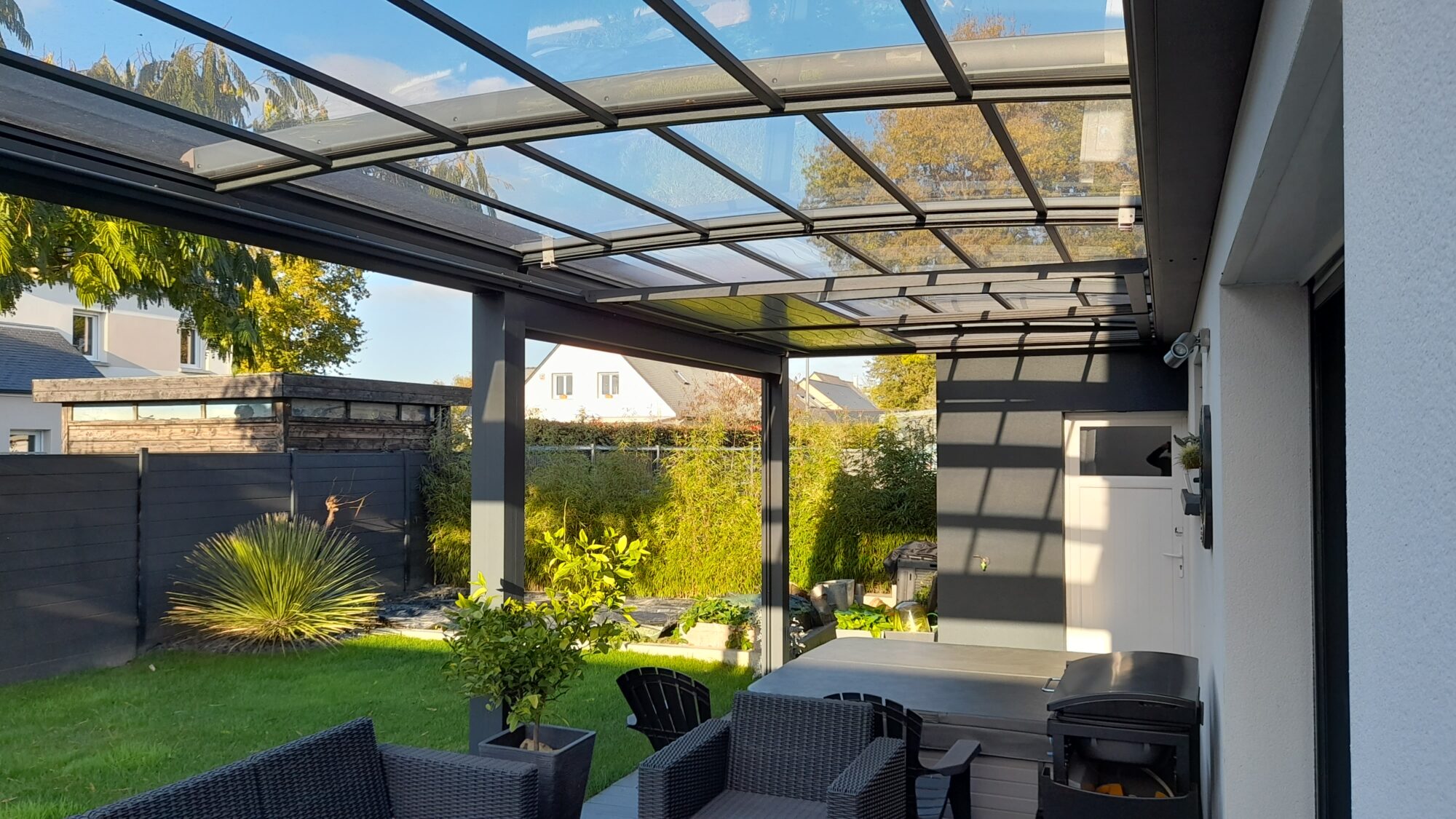 Pergola bioclimatique toit ouvrant | Imperium Ouvertures